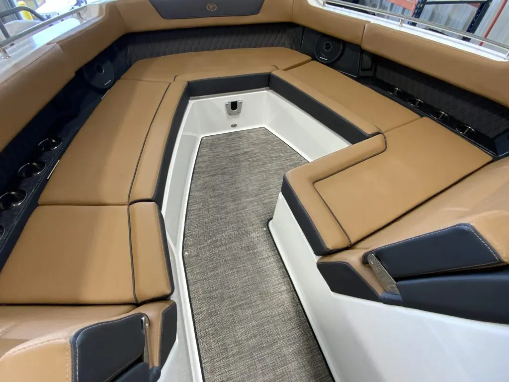 2024 COBALT R35 For Sale in Lake George, NY